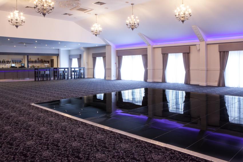 Holiday Inn Corby - Weddings Wedding Venue Northamptonshire