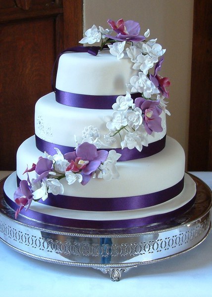 Regency Cakes - Wedding Cakes Newmarket