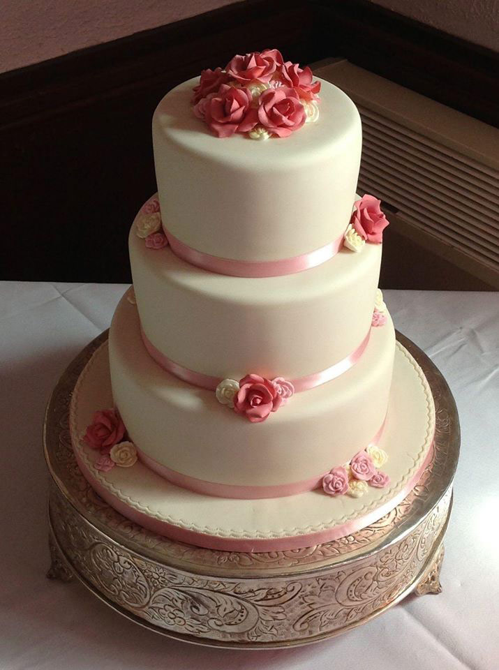 The Cake-Hole - Wedding Cakes Cornwall